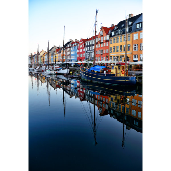 Küstenhaus Sonnenaufgang in Nyhavn von Alxpin - Kunstdrucke auf ... Küstenhaus Sonnenaufgang in Nyhavn von Alxpin - Kunstdrucke auf ...